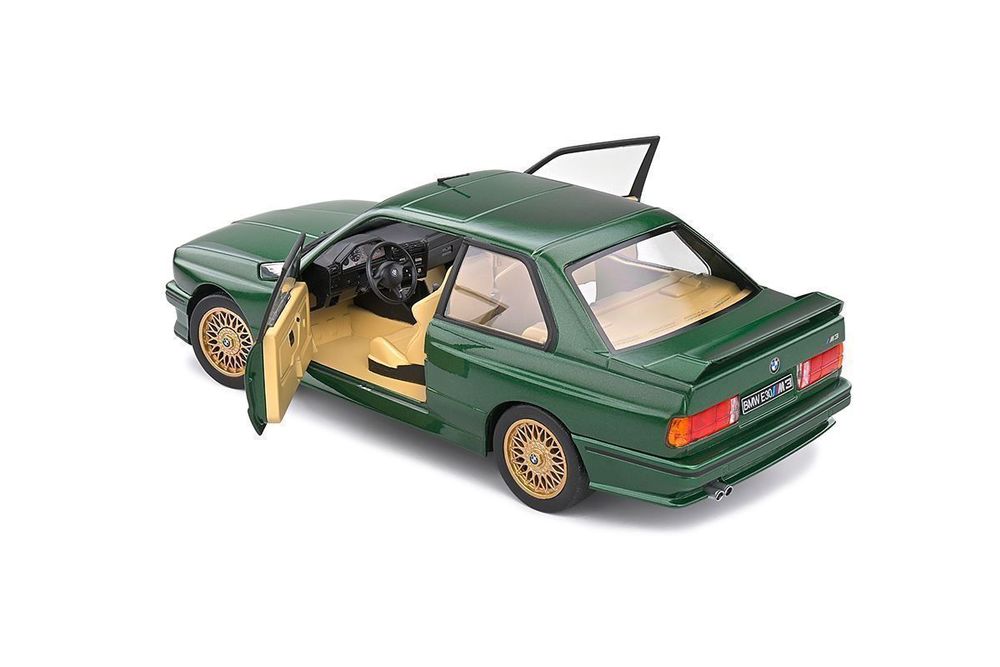 BMW E30 M3 British Racing grün 1/18 (Neu und originalverpackt) in ...