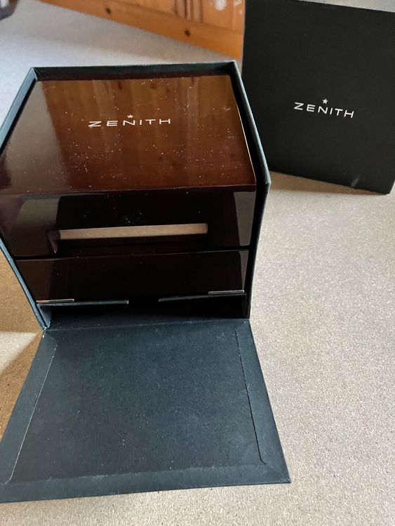 Boite (avec carton) montre Zénith (Neu (gemäss Beschreibung)) in Moosseedorf für CHF 80 – mit ...