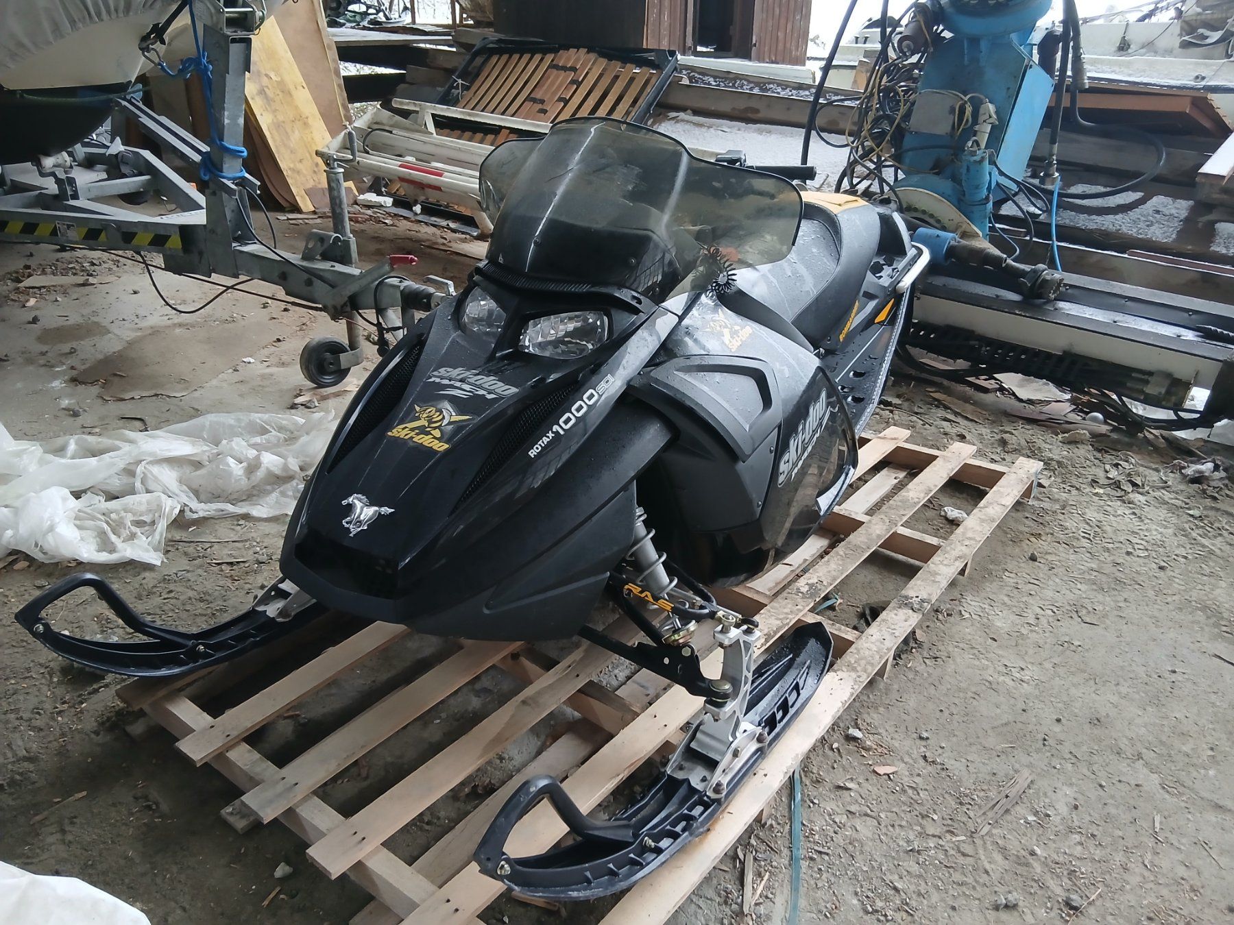 Schneetöff ski -doo mach z 1000 2 t (Gebraucht) in Castasegna für CHF ...