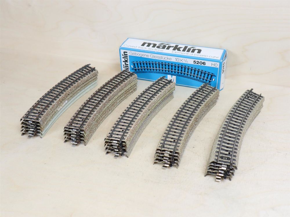Märklin 25 x Kurve M-Gleis 5206 (Gebraucht) in für CHF 43 – mit ...