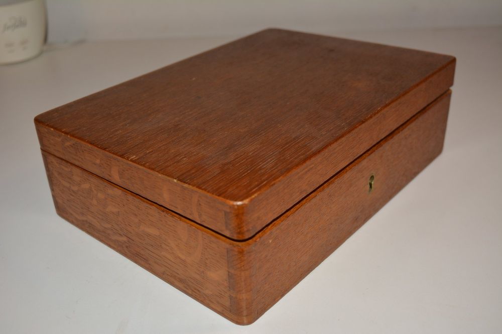 Truhe Schatulle Kiste Holz Box alt (Gebraucht) in Fischbach-Göslikon ...