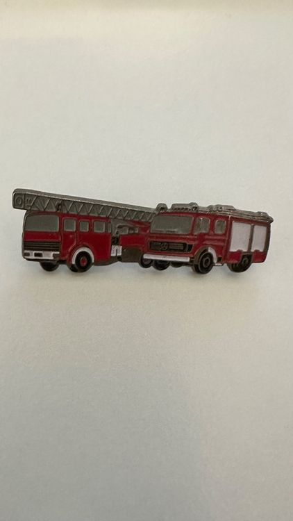 Feuerwehr Autos Pin . (Gebraucht) in Gutenswil für CHF 4.5 – mit Lieferung auf Ricardo kaufen