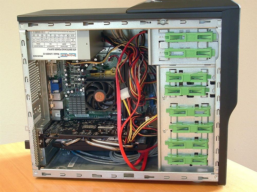 Acer Aspire M1201 complet avec Nvidia GeForce GTX 460 (Gebraucht) in ...