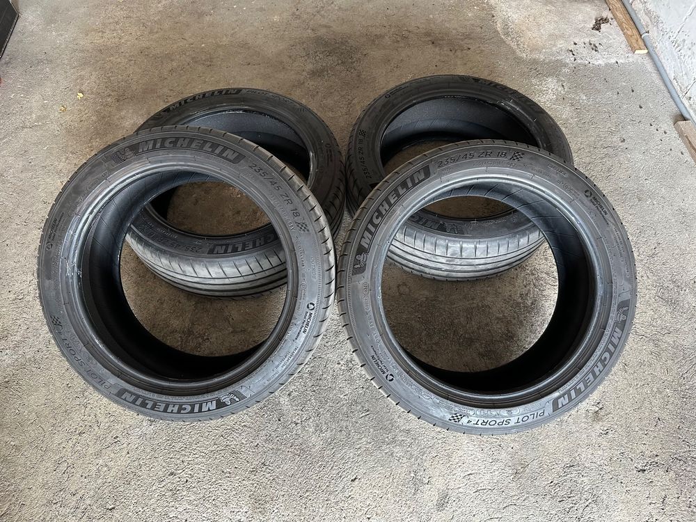 Sommerreifen 23545 R18