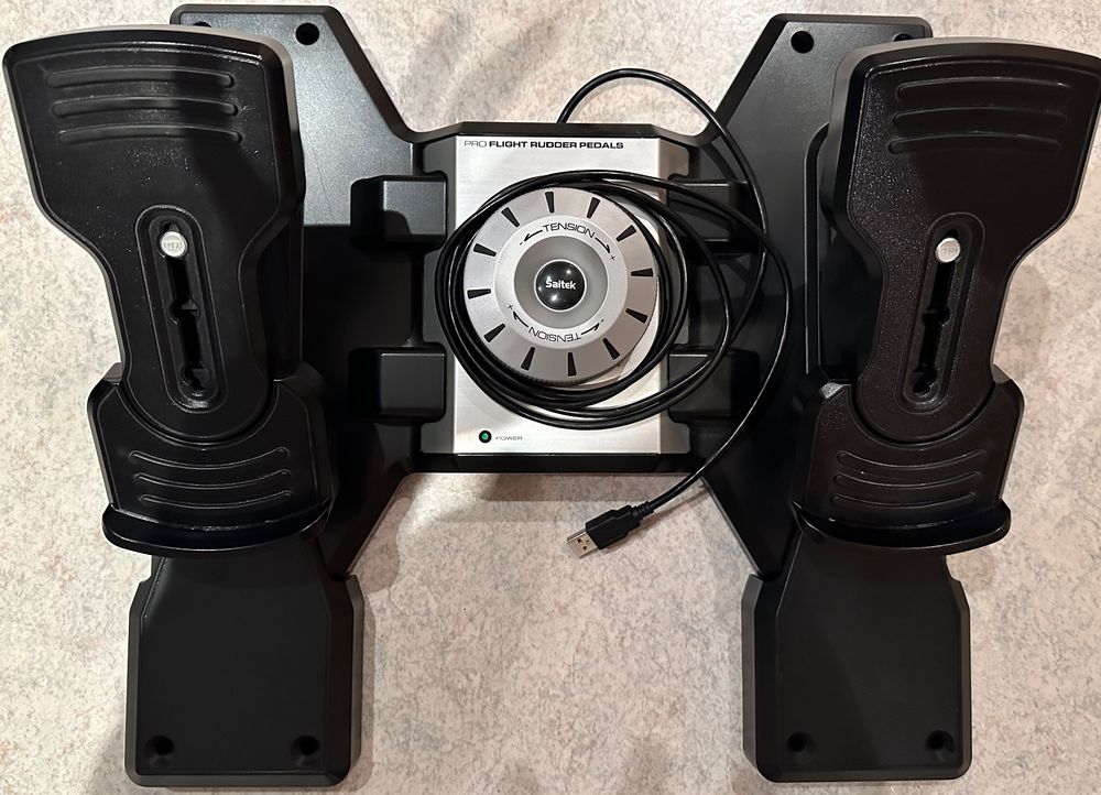 Logitech G Saitek Pro Flight Rudder Pedals (PC) (Gebraucht) in für CHF ...