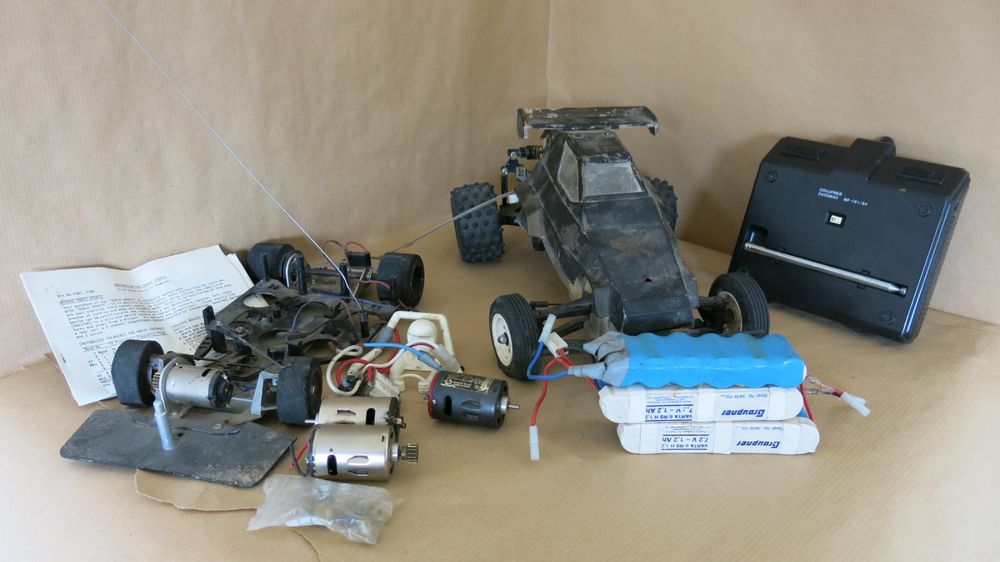 Marui Hunter RC 4wd Buggy 1/10 + Kyosho Sonic Sports 1/12 (Defekt) in ...