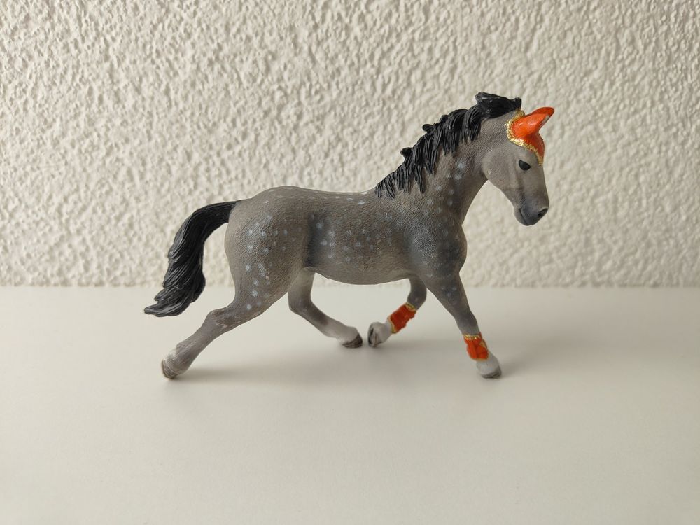 Schleich Trakehner Stute Horse Club Turnierpferd Pferde (Gebraucht) in Thalwil für CHF 3 – mit ...