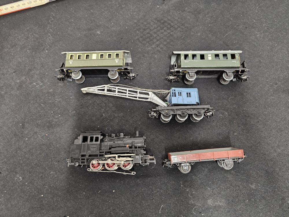 Märklin HO Eisenbahn Set, Lok, Wagen, Schienen (Gebraucht) in ...