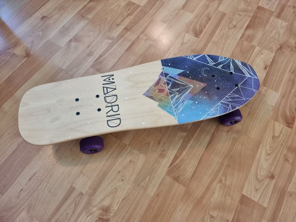 Madrid Flow Skateboard (Neu (gemäss Beschreibung)) in Richterswil für ...