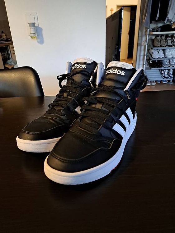 Adidas 44 (Gebraucht) in Frick für CHF 25 – mit Lieferung auf Ricardo ...