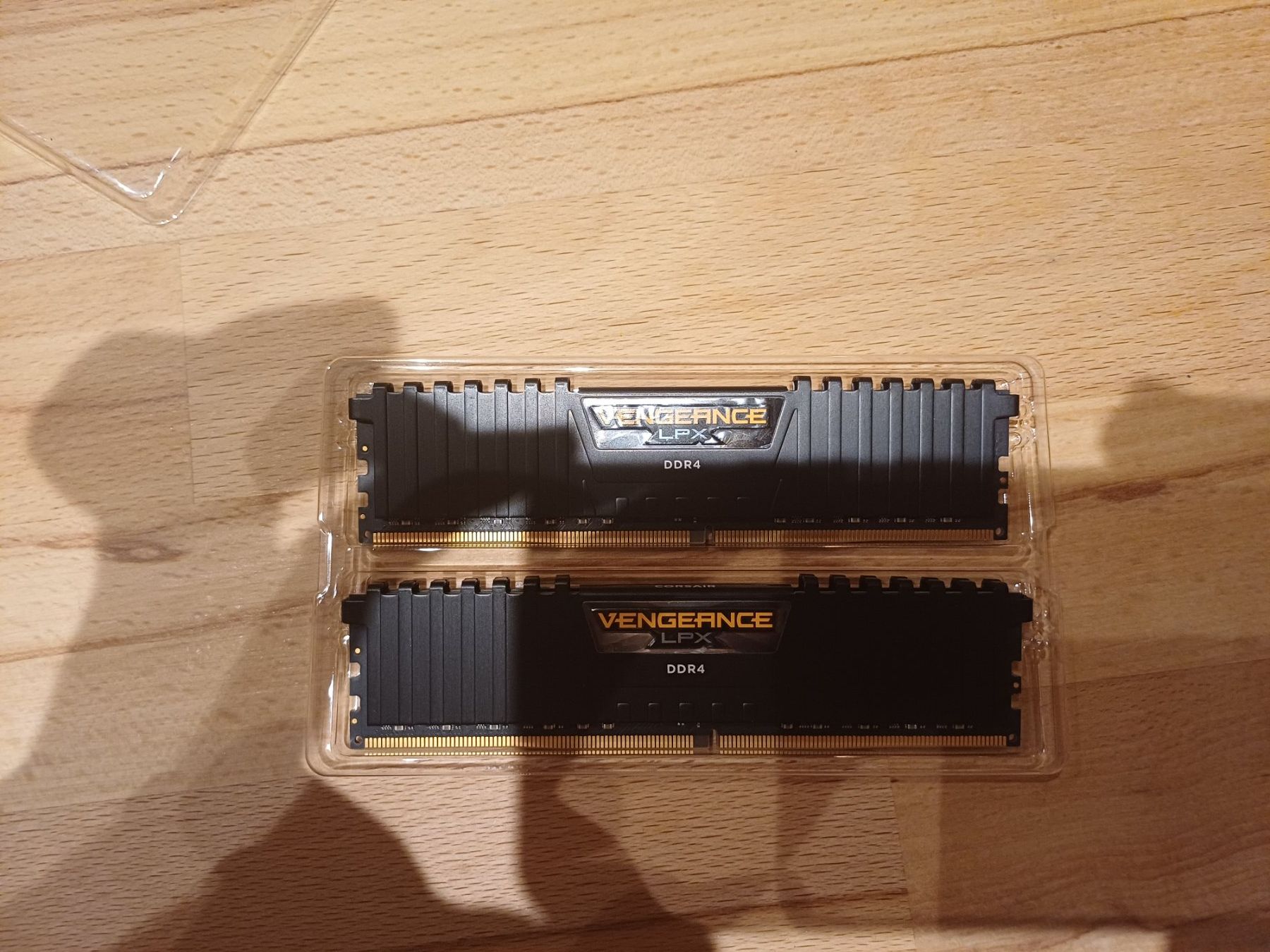 Corsair Vengeance LPX, 64GB (2x32GB) DDR4 2666MHz RAM (Gebraucht) in ...