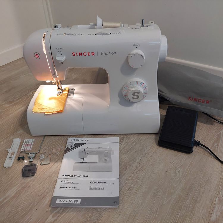 Nähmaschine Singer Tradition 2282 mit Grundzubehör (Gebraucht) in ...