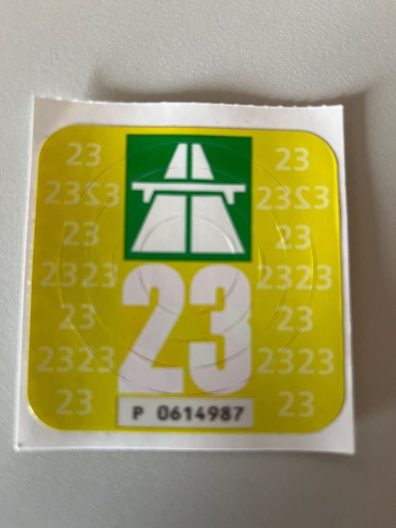 Autobahnvignette 2023 Schweiz (Neu und originalverpackt) in Hirzel für CHF 25 – mit Lieferung ...