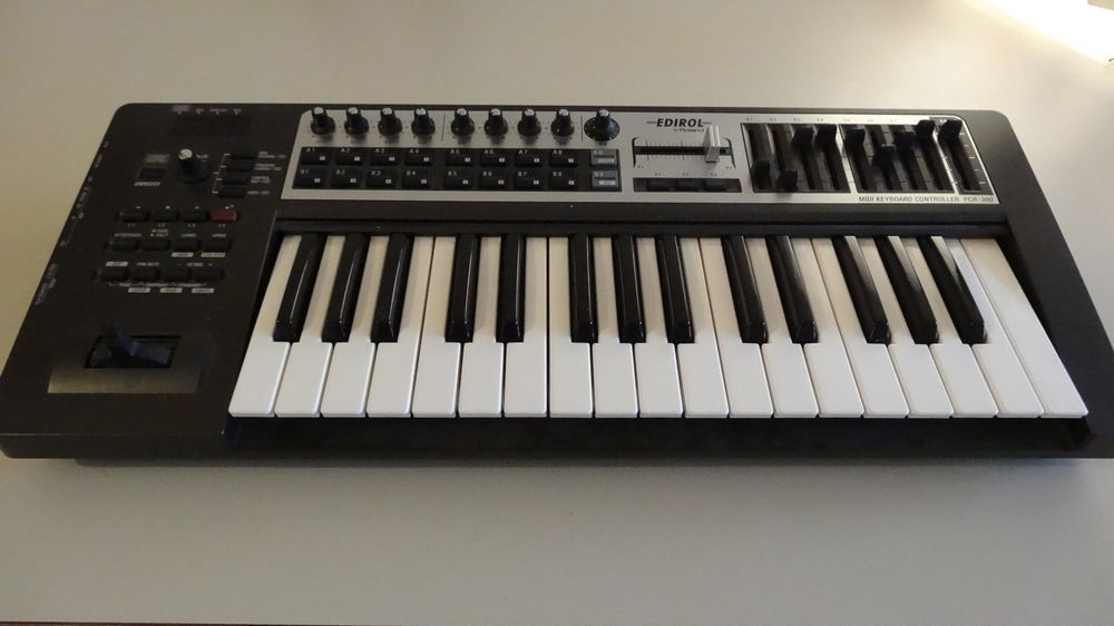 Edirol PCR-300 by Roland Midi-Keyboard | Kaufen auf Ricardo