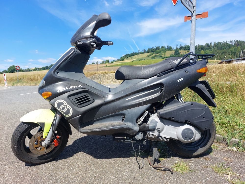 Gilera 1 Runner 125 ccm Roller Scooter ab 1 Fr (Defekt) in Schleitheim ...