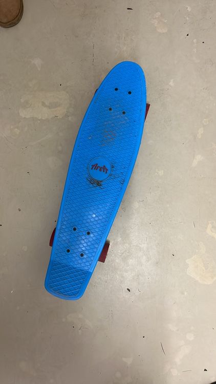 Blaues Areh Pennyboard zu verkaufen (Gebraucht) in Mönchaltorf für CHF 10 – nur Abholung auf ...