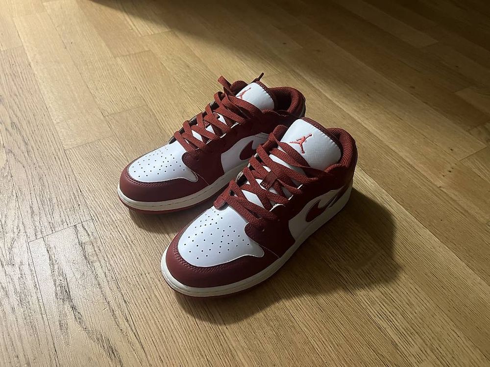 AIR JORDAN 1 LOW SE DUNE RED WHITE (Usato) a Lugano per CHF 80 – solo ...