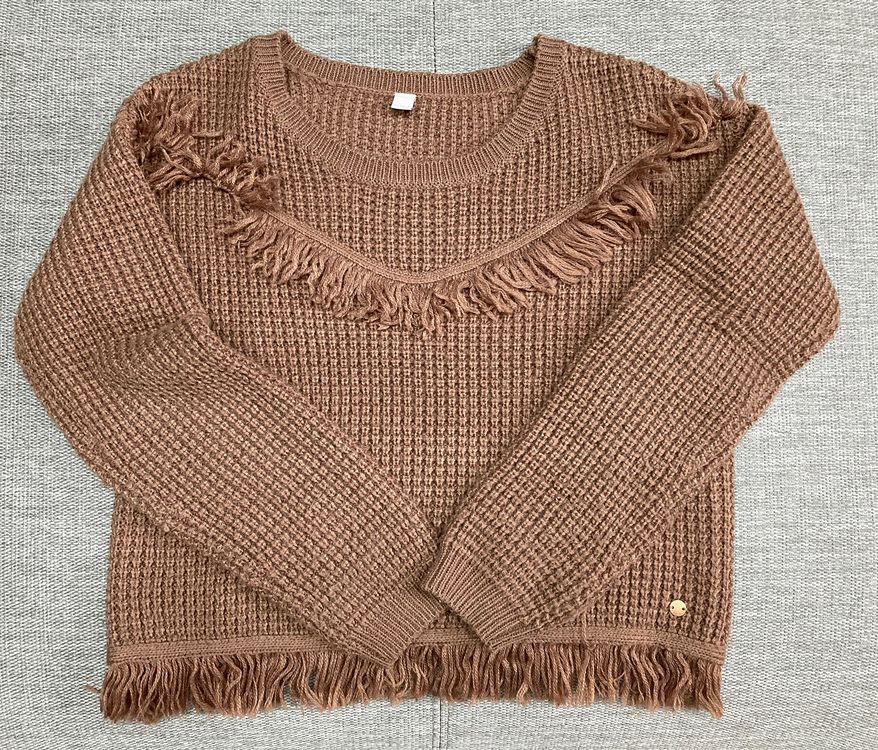 Pull Esprit fille 152-158 (Gebraucht) in Vionnaz für CHF 5 – mit ...