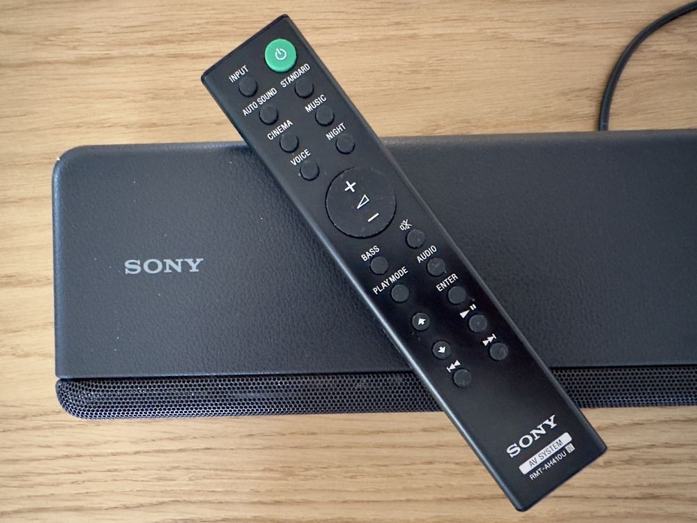 Sony Soundbar HT-SF200 mit Fernbedienung | Kaufen auf Ricardo