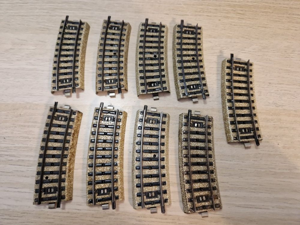 Märklin 9 x 5101 gebogenes gleis M H0 (Gebraucht) in für CHF 11 – mit ...