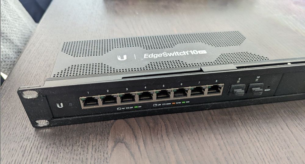 Ubiquiti EdgeSwitch 10XP + Rackmount Kit | Kaufen auf Ricardo