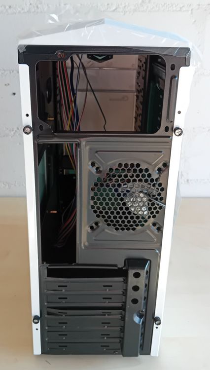 PC Gehäuse Mid Tower weiss mit Sichtfenster ab 1.- (Neu und ...