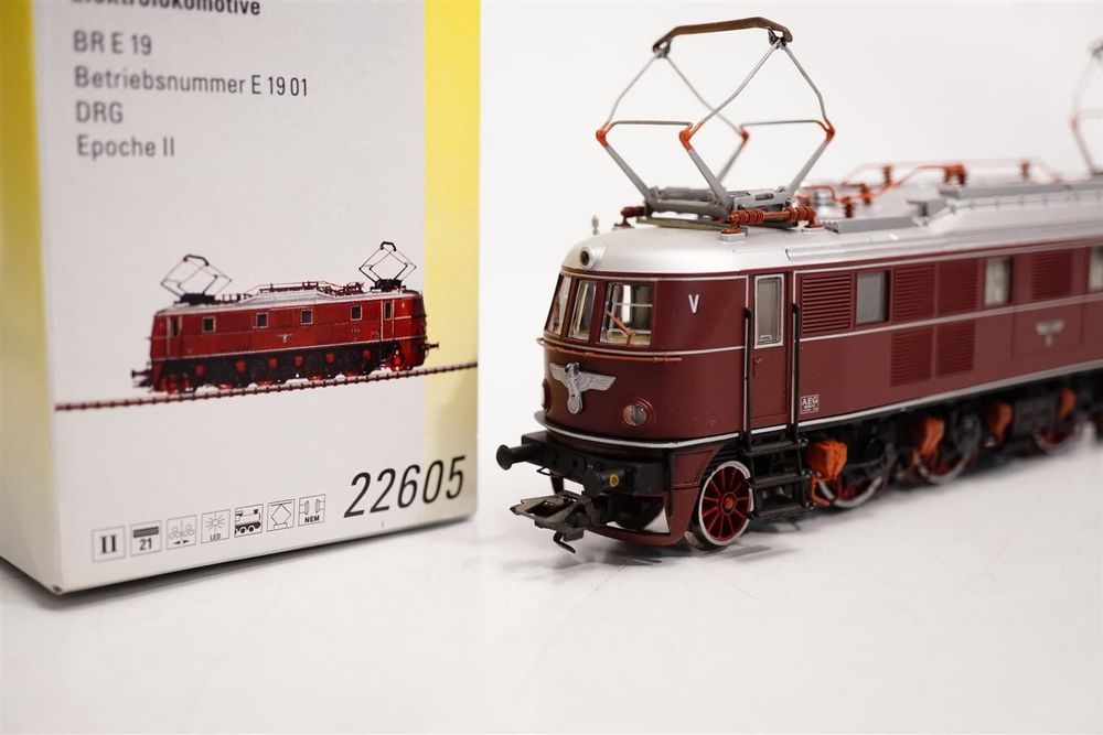 5ƒ TRIX 22605 BR DR E 19 rot E-Lok (Gebraucht) in Uetendorf für CHF 156 ...