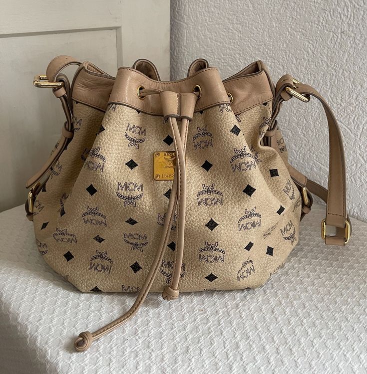 Original MCM Bucket Bag Size M | Kaufen auf Ricardo