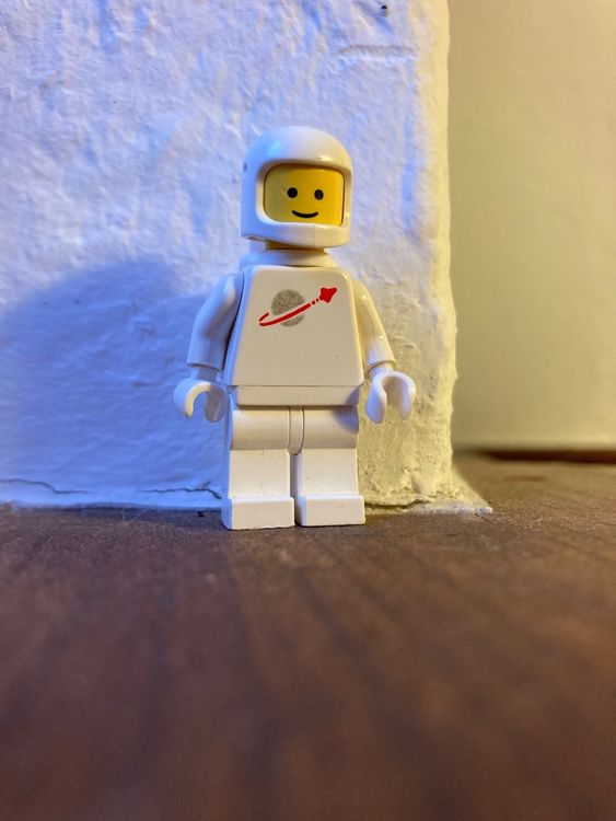 LEGO Space Minifigur - Futuron weiss, Classic Space VINTAGE (Gebraucht ...