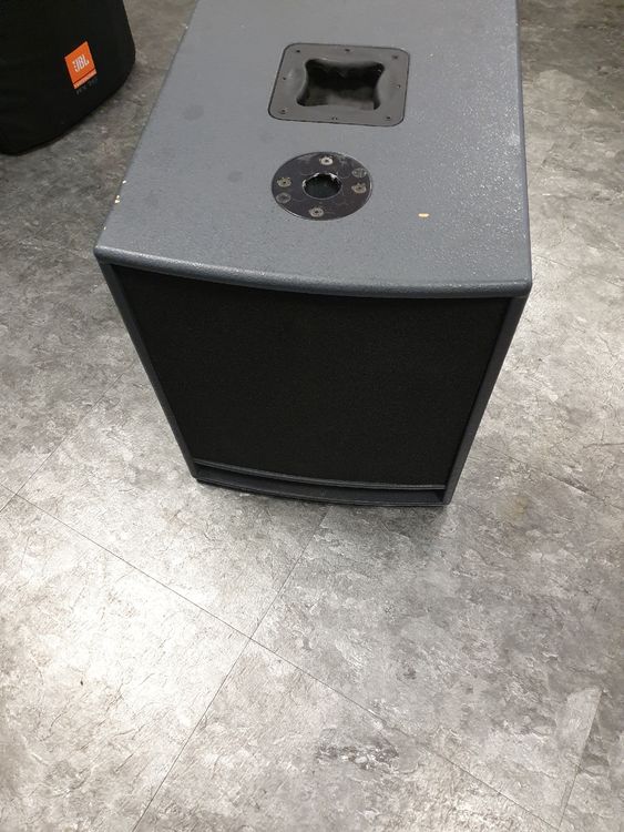 HK Lucas 1000 Subwoofer | Kaufen auf Ricardo
