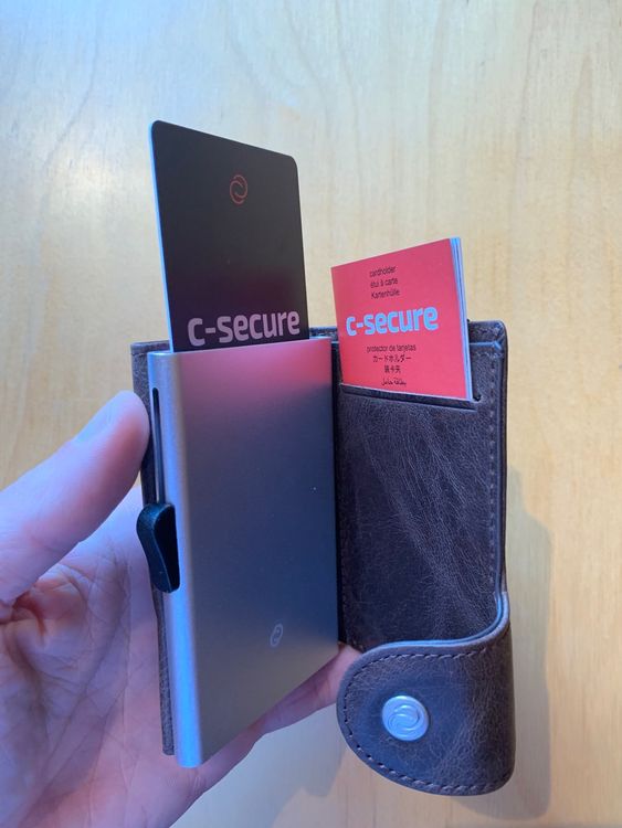 Portemonnaie c-secure (Gebraucht) in Zürich für CHF 1 – mit Lieferung ...