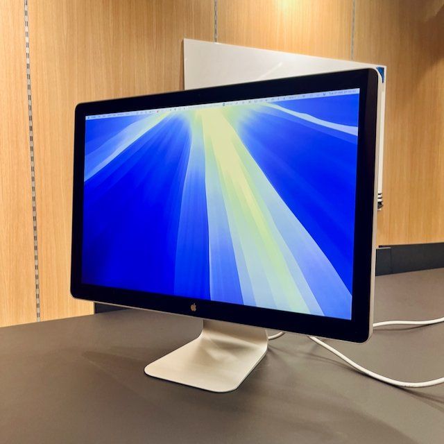 Apple Cinema Display 24" (2008) (Gebraucht) in Zürich für CHF 30 – nur ...