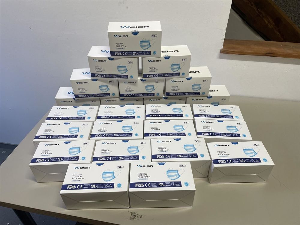 1200 Stk. Medical Face Mask ab 1.- (Neu und originalverpackt) in Krinau ...