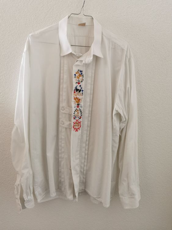 Damen Trachtenbluse langarm - Gr. 44 (Gebraucht) in Steinen für CHF 18 – mit Lieferung auf ...