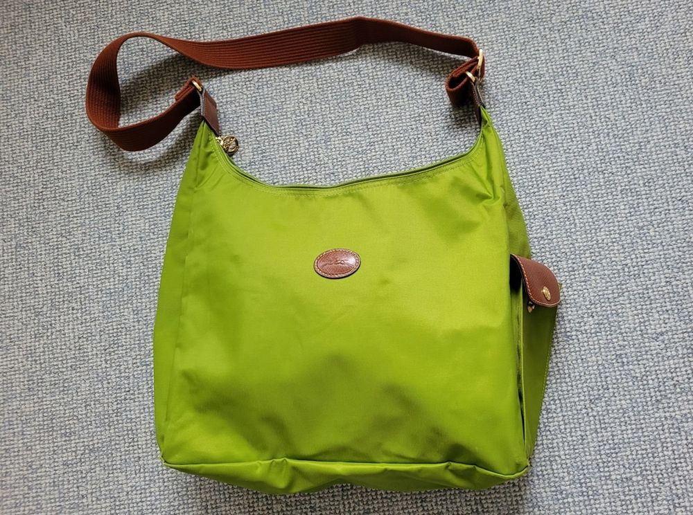 Longchamp Schultertasche, grün (Gebraucht) in Unterengstringen für CHF 44 – mit Lieferung auf ...
