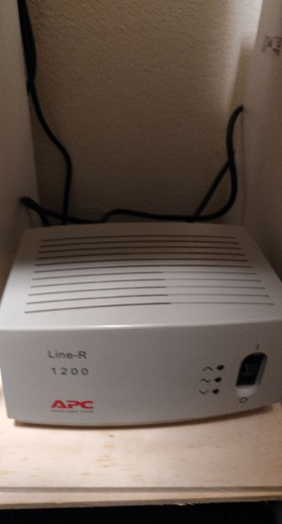 APC Line-R 1200 UPS (Gebraucht) in Mülligen für CHF 15 – mit Lieferung ...