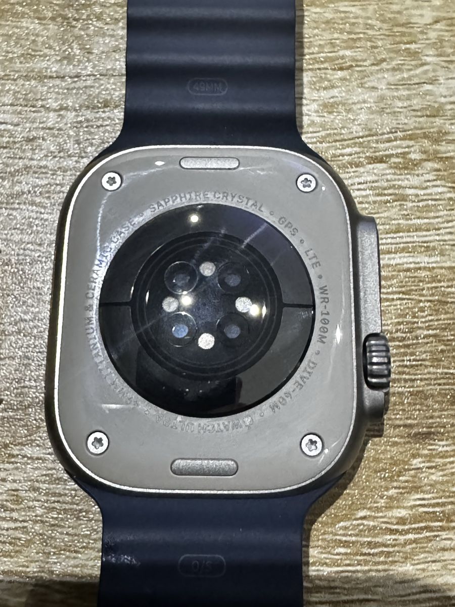 Apple Watch Ultra 2 - 49 mm Titanium Cellular - Komplett-Set (Gebraucht) in Witterswil für CHF 1 ...