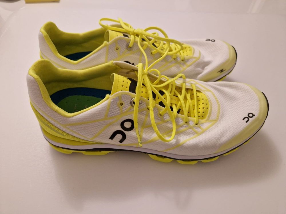 ON Cloudflash neon-white Grösse 42 | Kaufen auf Ricardo
