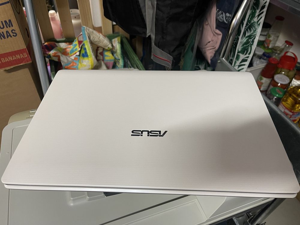 ASUS K73S Defekt (Defekt) in Oensingen für CHF 35 – mit Lieferung auf ...