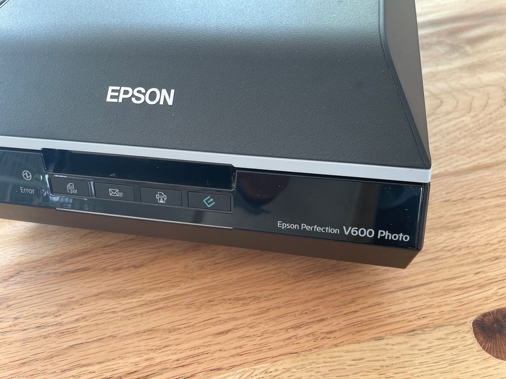 Epson Perfection V600 Photo Flachbettscanner | Kaufen auf Ricardo