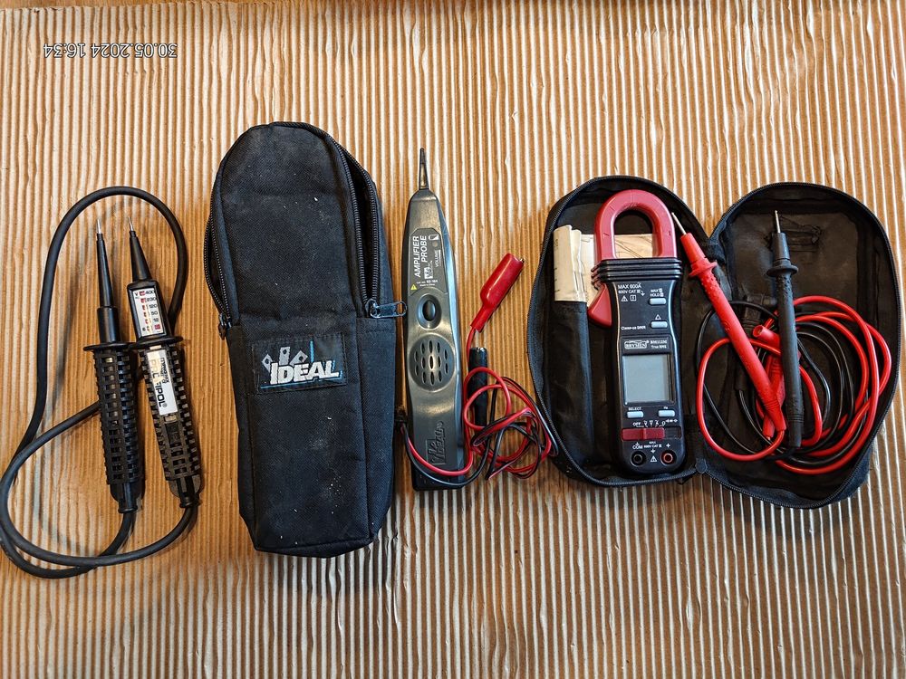 Elektro-Messgeräte, 3 Stück (Gebraucht) in Oberhasli für CHF 30 – mit ...