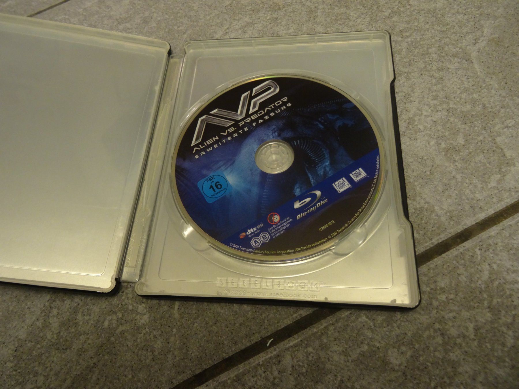 Alien vs. Predator (AVP) Blu-ray Steelbook (Gebraucht) in Olten für CHF ...