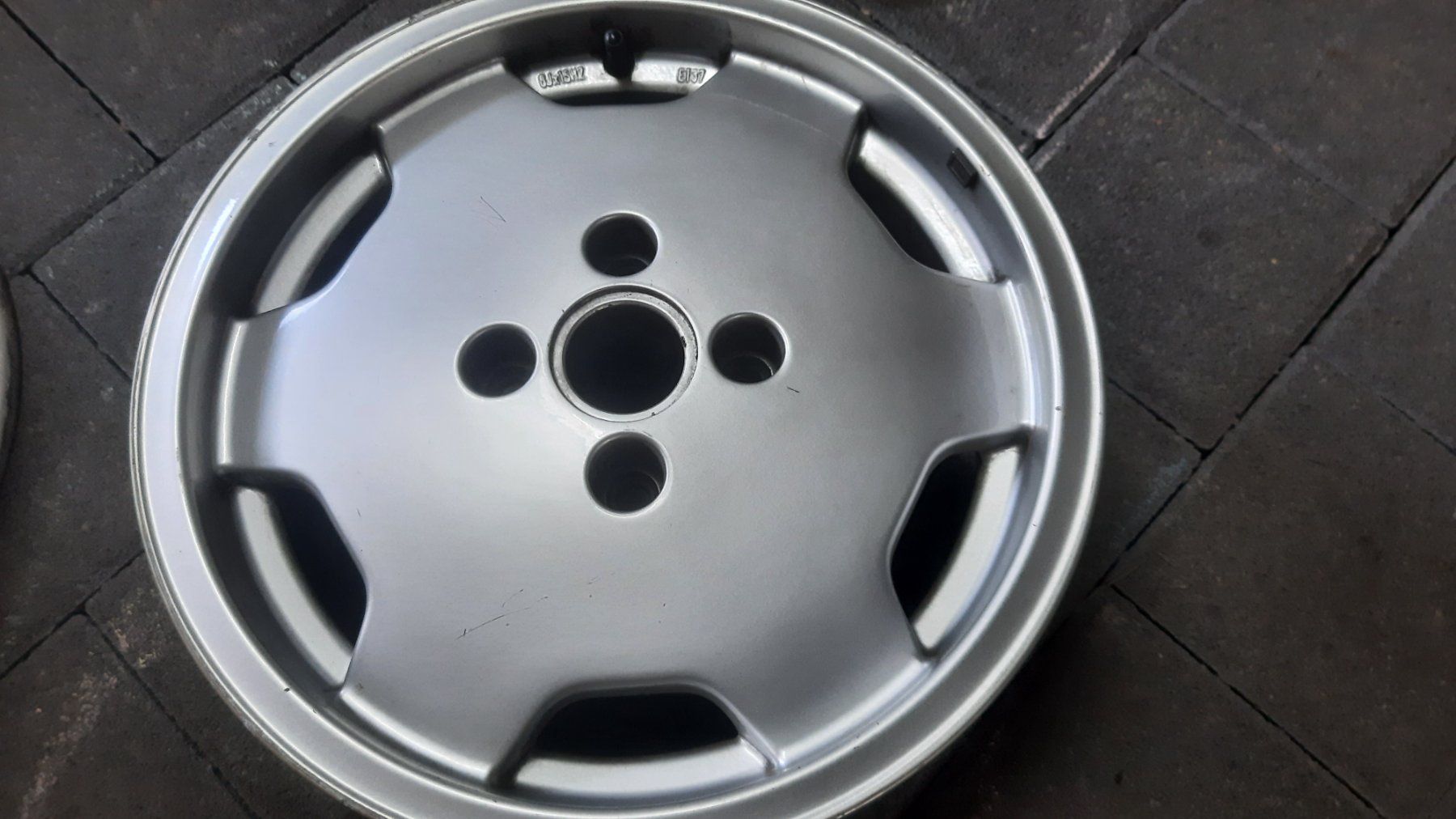 Orig. Audi 80 90 Alufelge 6x15 ET37 895601025B (Gebraucht) in ...