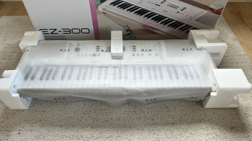 Yamaha EZ-300 keyboard (Gebraucht) in Lausen für CHF 200 – mit ...