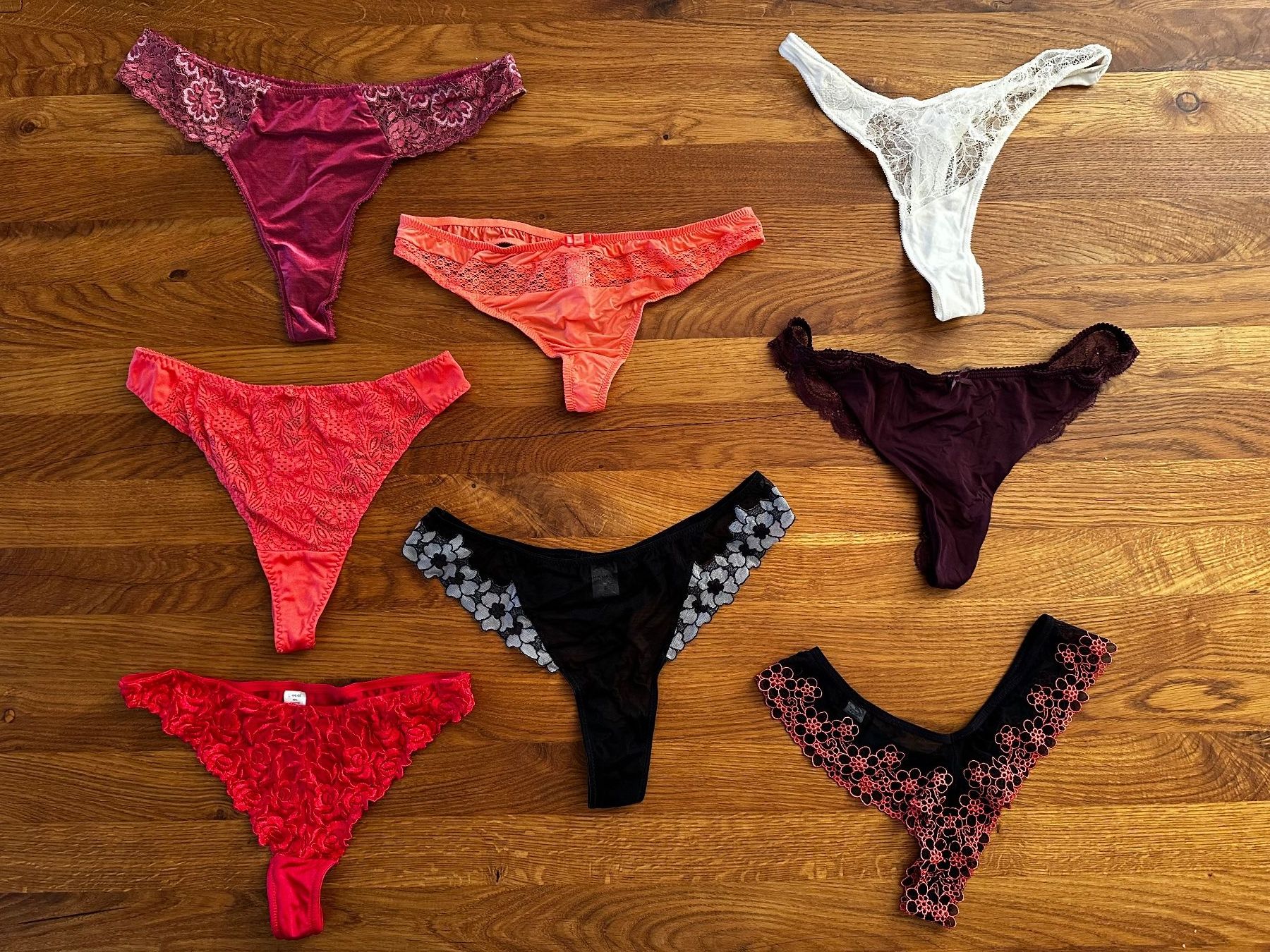 19 x Damen Strings, Slips und Negligees in diverse Grössen (Gebraucht ...