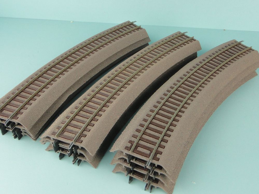 Roco Line 42524 12 x Gebogenes Gleis R4 (Gebraucht) in Bülach für CHF 38 – mit Lieferung auf ...