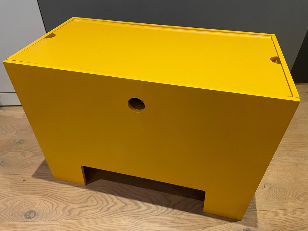 Richard Lampert - Wonderbox oder auch gelber Kindermaltisch (Gebraucht ...