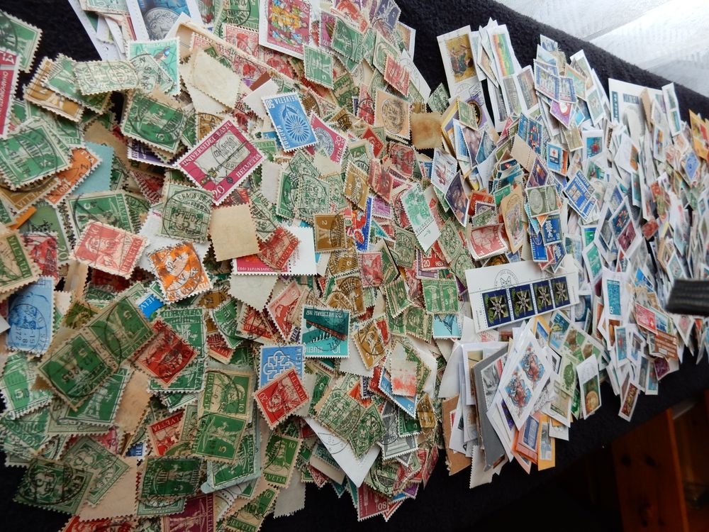 Karton CH Marken von alt bis neu (Gebraucht) in Boniswil für CHF 10 ...