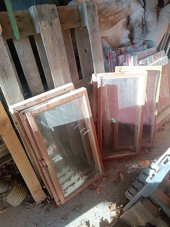 4 Fenster mit Läden für Gartenhaus (Gebraucht) in Gontenschwil für CHF 25 – nur Abholung auf ...
