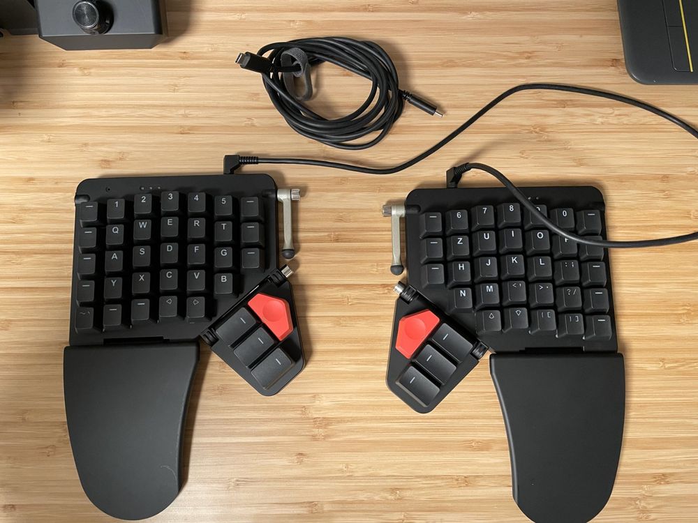 ZSA Moonlander Keyboard (Neu (gemäss Beschreibung)) in Bubikon für CHF ...